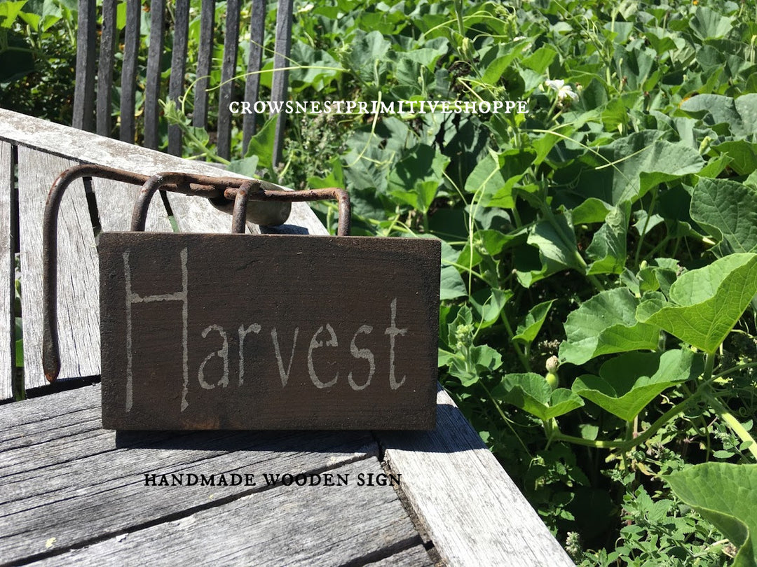 Wooden Sign- Harvest – Crows Nest Primitive Shoppe